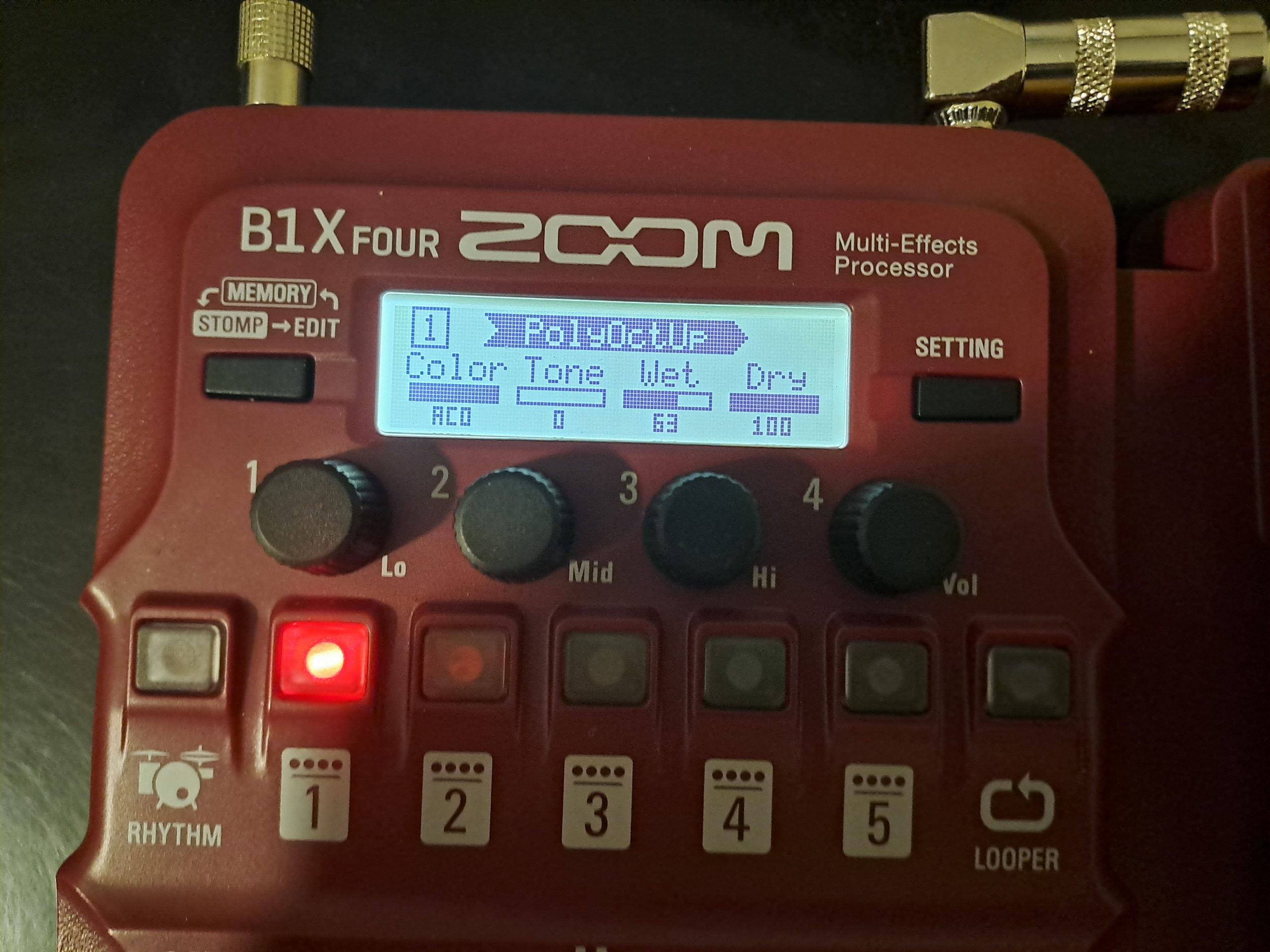 Más «hacking» con los pedales Zoom – La Clave de Fa